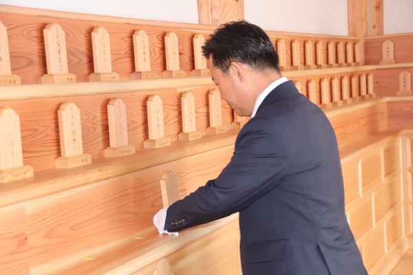 부여군, 충의사 제막식 및 애국지사 추모제 가져